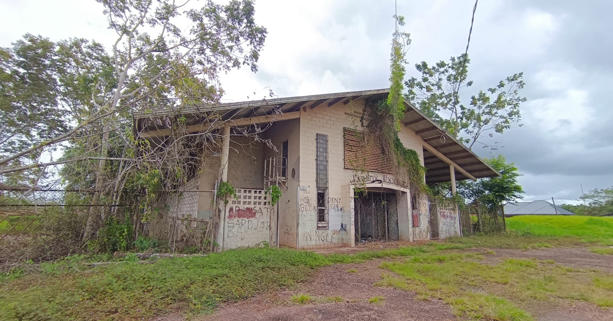 BEATRIX THEATER MOENGO WEER OPEN NA 20 JAAR | Suriname Nieuws Centrale