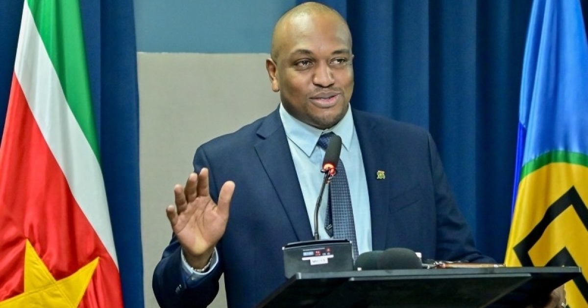 Bouva waarschuwt Khargi: toekomstige visumaanvragen kunnen worden geweigerd | Suriname Nieuws ...