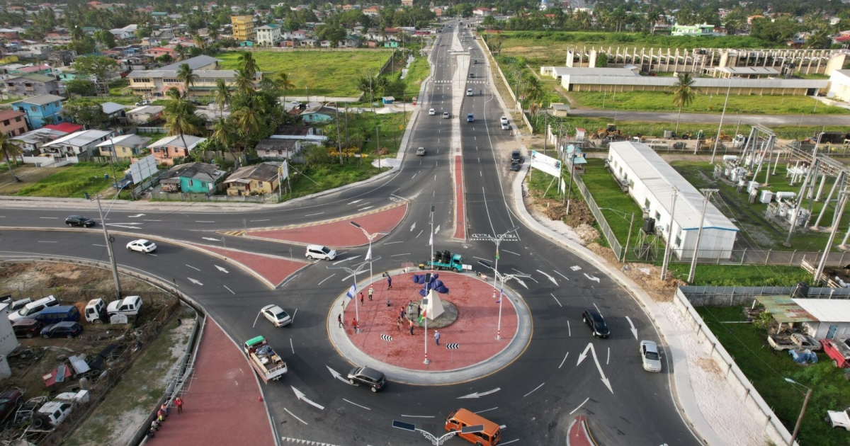 GUYANA BOUWT GIGANTISCHE INFRASTRUCTUUR; MEER DAN 100.000 NIEUWE ...