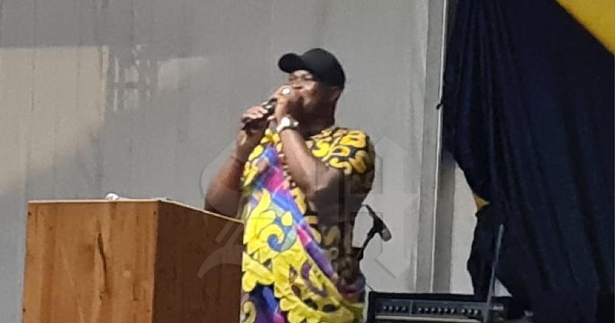 Brunswijk blijft erbij: “Linscheer is een vriendje” | Suriname Nieuws ...