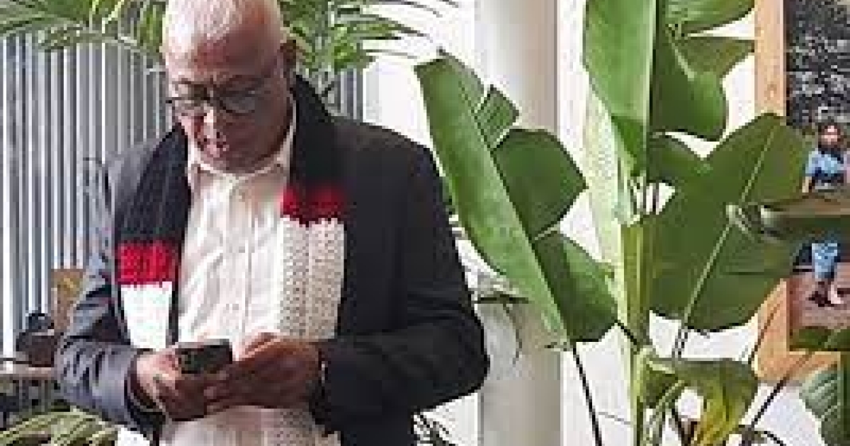 Silvano Tjong-Ahin trekt Platform Slavernijverleden Suriname | Suriname ...