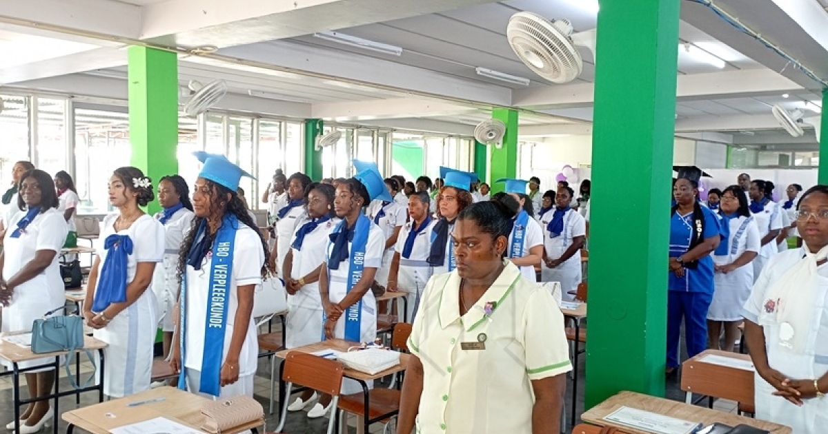 Covab levert 86 afgestudeerden af aan Volksgezondheid | Suriname Nieuws ...
