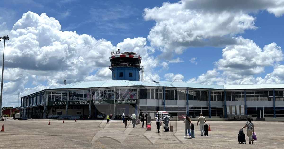 Immigratieformulier vanaf 15 januari digitaal verplicht | Suriname ...