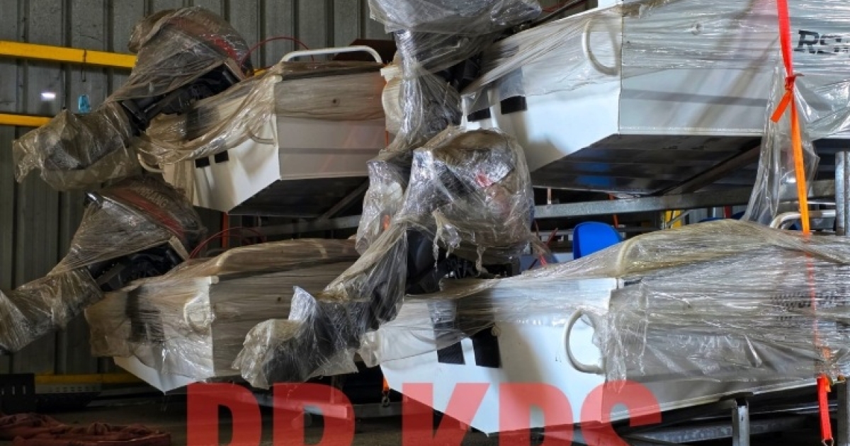 Oud-minister Sewdien geeft helderheid over vastgehouden China Aid-boten ...