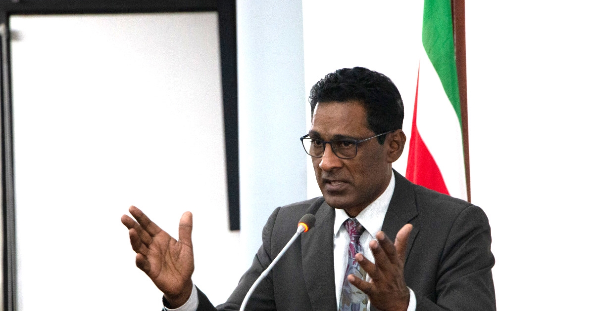 Sharman: OM moet in staat van beschuldiging stellen Jogi nodig achten ...