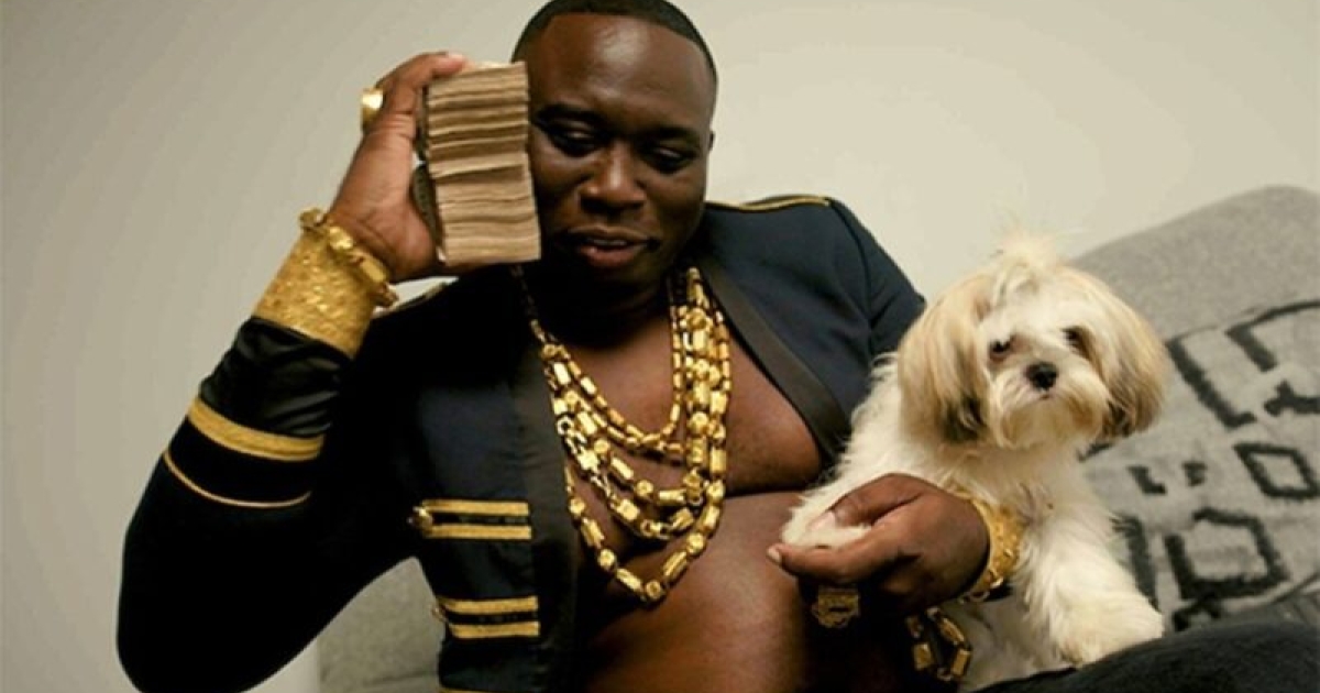 Geen lange rijen meer: KPS lanceert rijbewijzen-portaal | Suriname ...