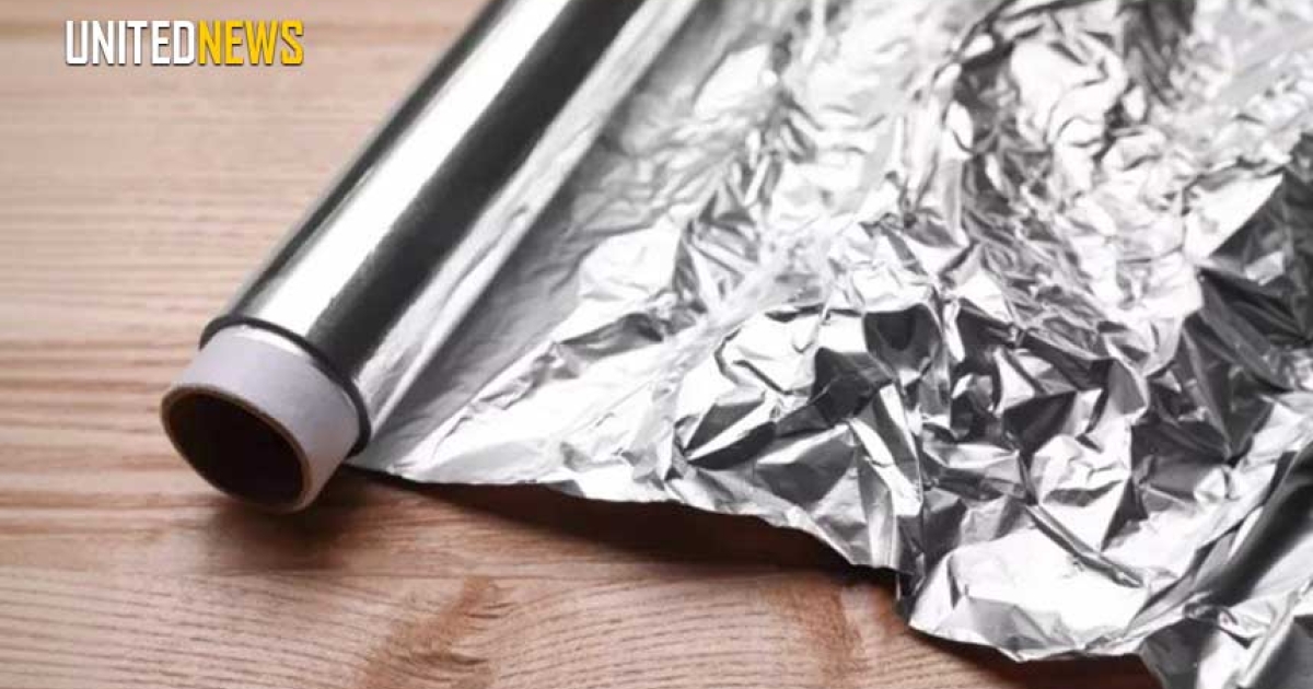 ALUMINIUMFOLIE IN DE VRIEZER BIEDT SIMPELE OPLOSSING TEGEN IJSVORMING | Suriname Nieuws Centrale