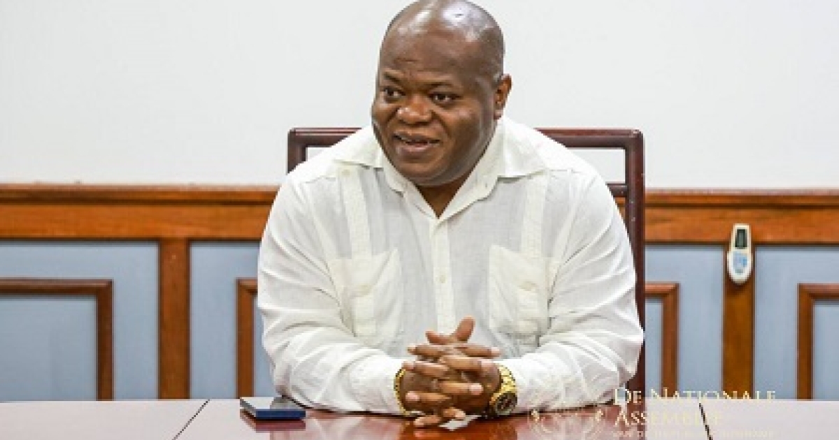 Laatste boodschap Marinus Bee als voorzitter van De Nationale Assemblée ...