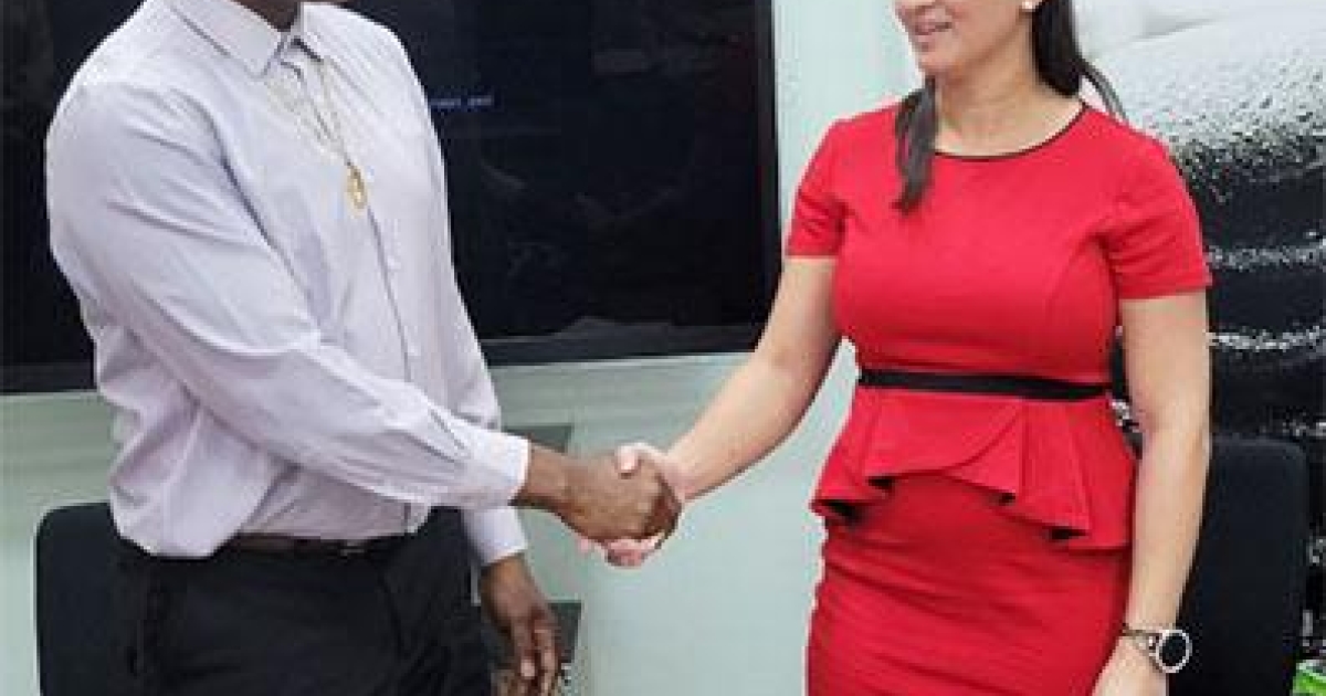 Digicel en EBS tekenen overeenkomst verbetering infrastructuur | Suriname Nieuws Centrale