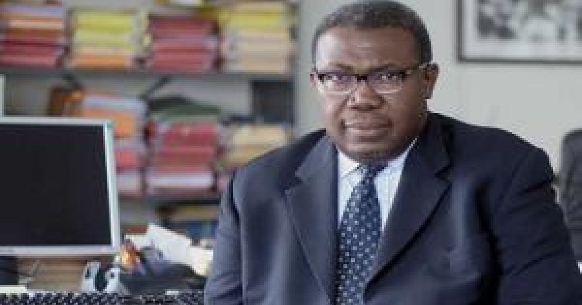 Frank King dreigt columnist Sunil Sookhlall te laten vervolgen ...