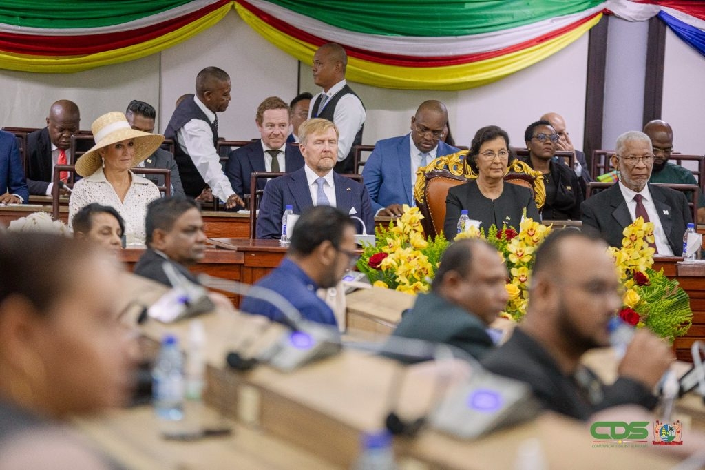 Koning Willem-Alexander wil relatie met Suriname intensiveren ...