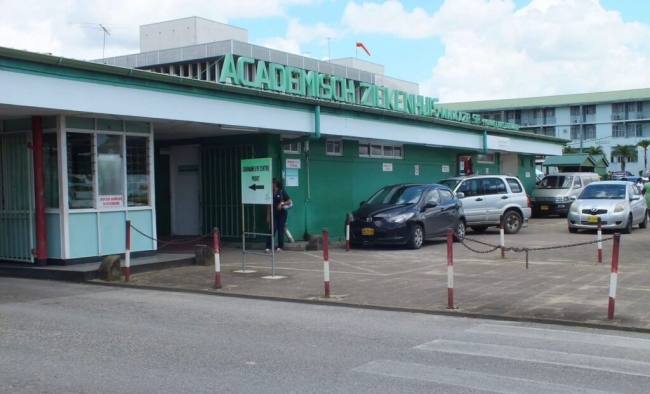 Dirk Currie beëdigd als nieuwe minister van Onderwijs in Suriname ...
