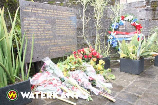 Bloemenhulde bij Nationaal Monument Bastion Veere ter herdenking van de ...